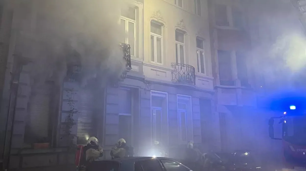 Brussels fire displaces residents as ground floor duplex damaged ...